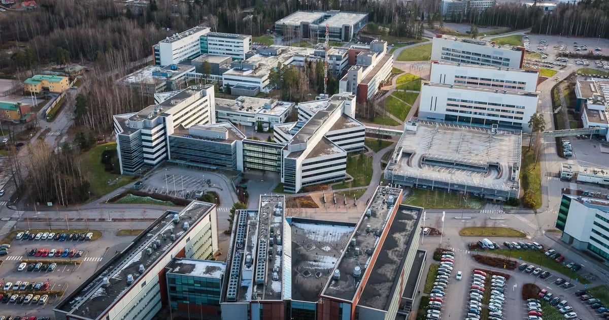 Ericsson and Nokia face R&D threat amid telco spending slump