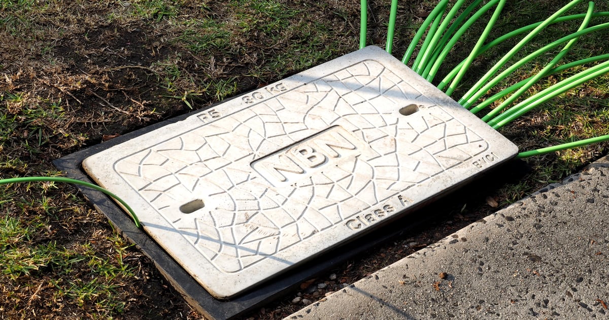 Australian government promises $1.9B to complete full-fiber NBN