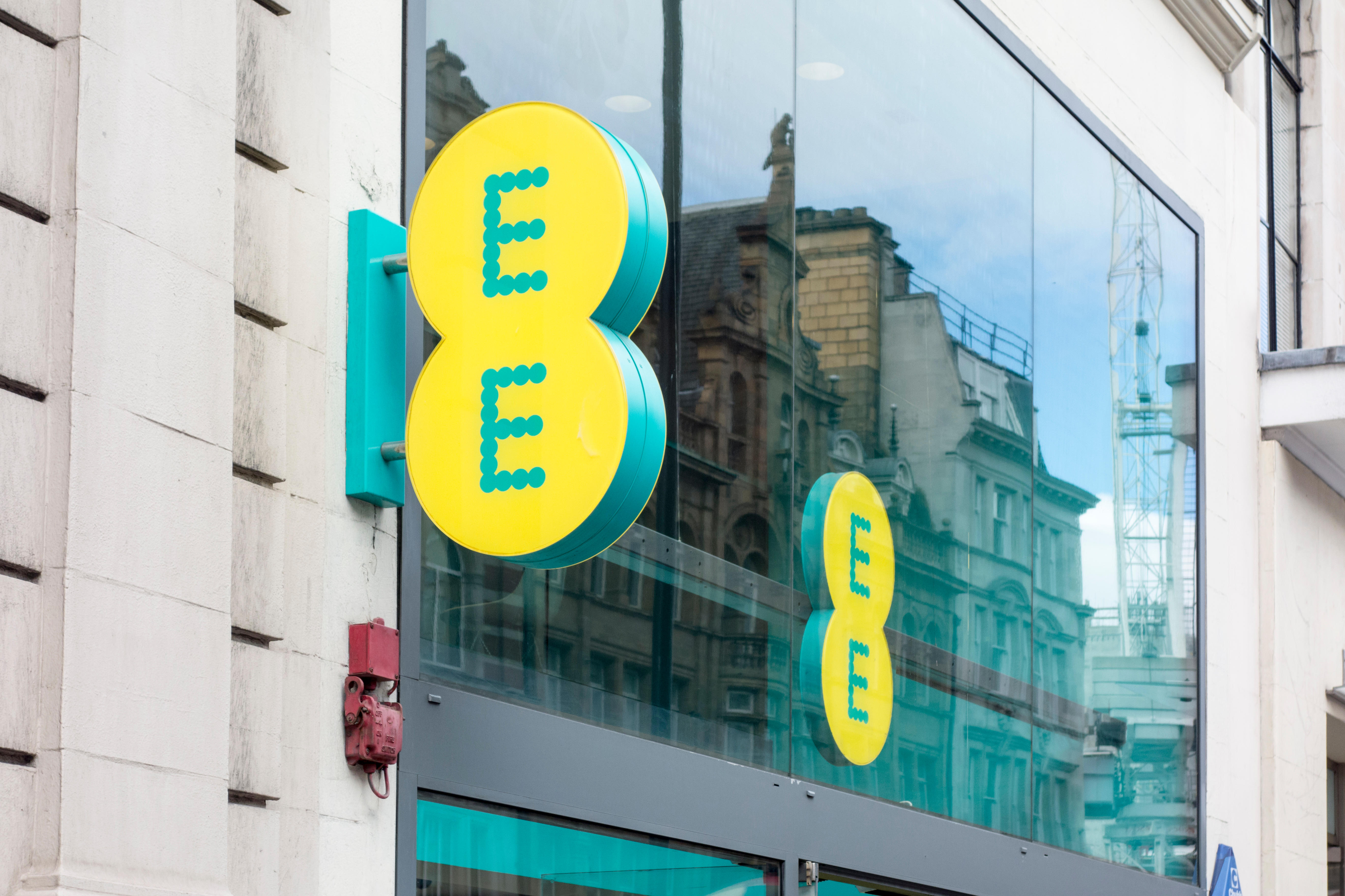 Eurobites: EE launches 5G standalone in 15 UK cities