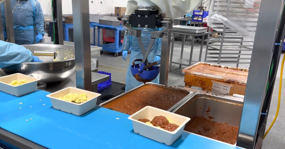 Chef Robotics Unveils Versatile AI Robot for Food Manufacturing