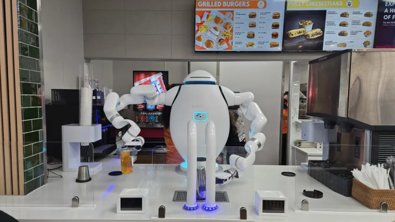 Humanoid AI Robot Serves Tea at Walmart