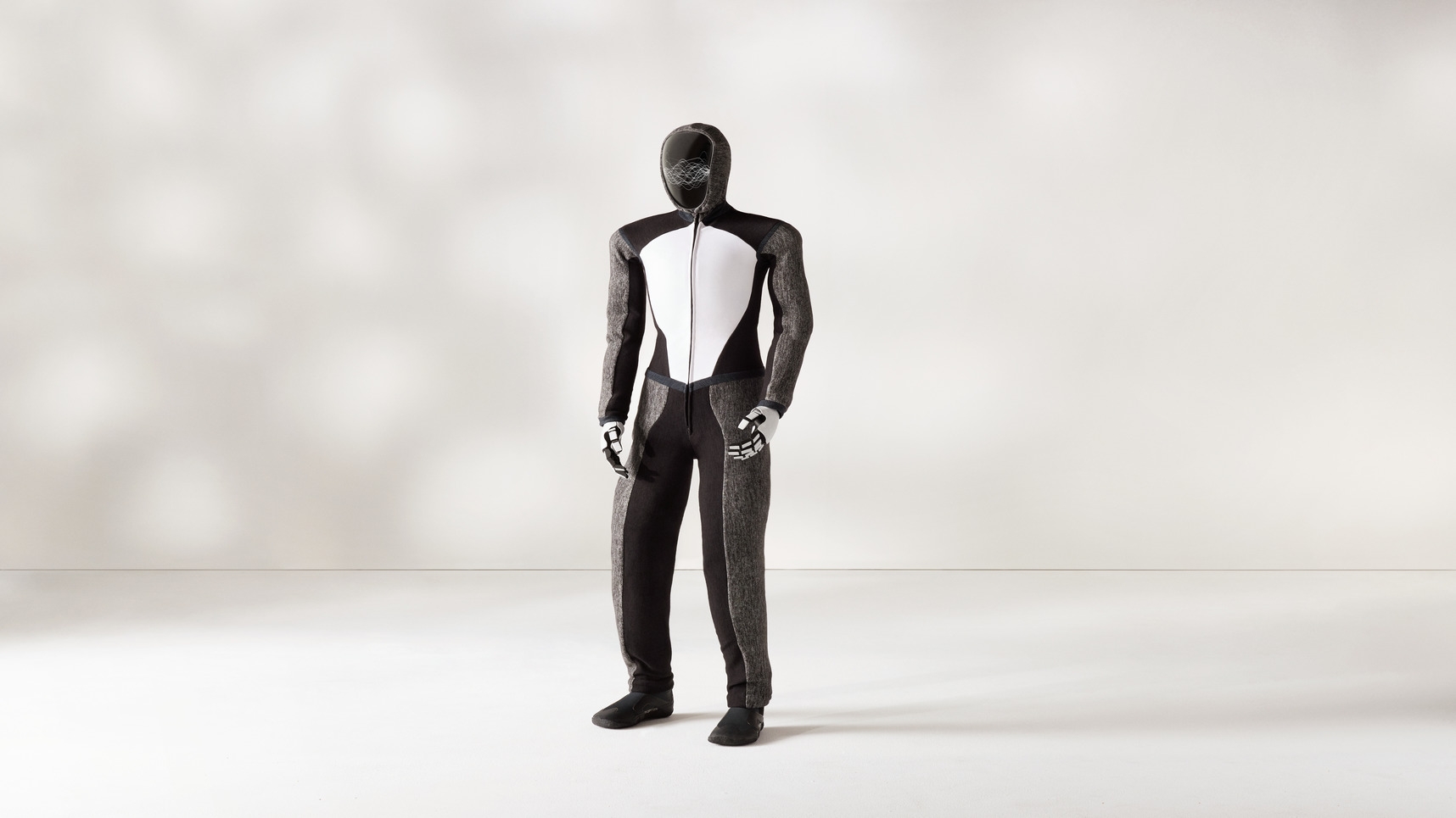 Lightweight Humanoid Robot Designed to Automate Home Chores