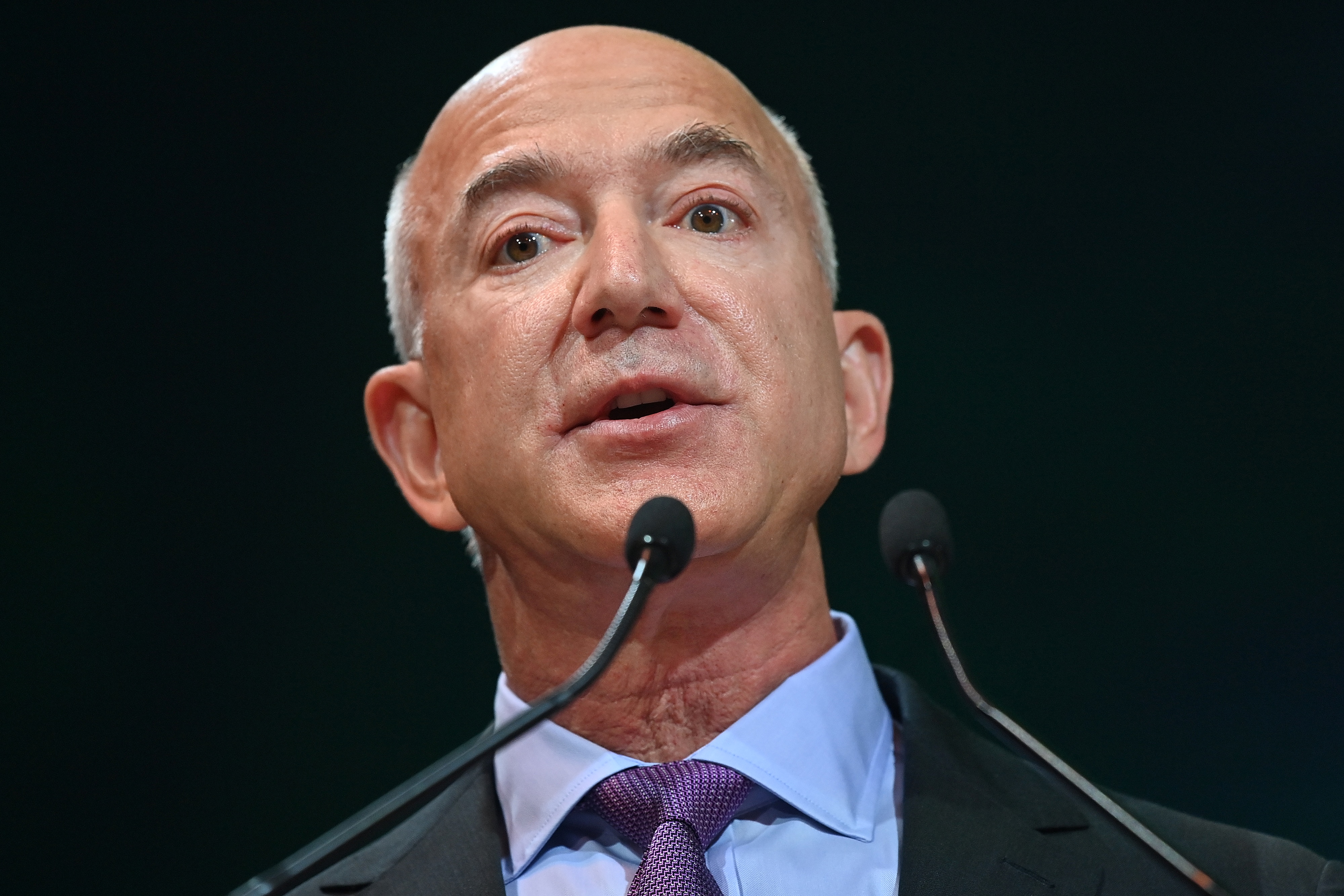 Bezos, Nvidia Invest in Humanoid Robot Startup