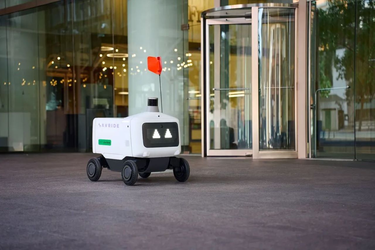 Robotic Deliveries Start in Dallas; Orders by Uber Eats