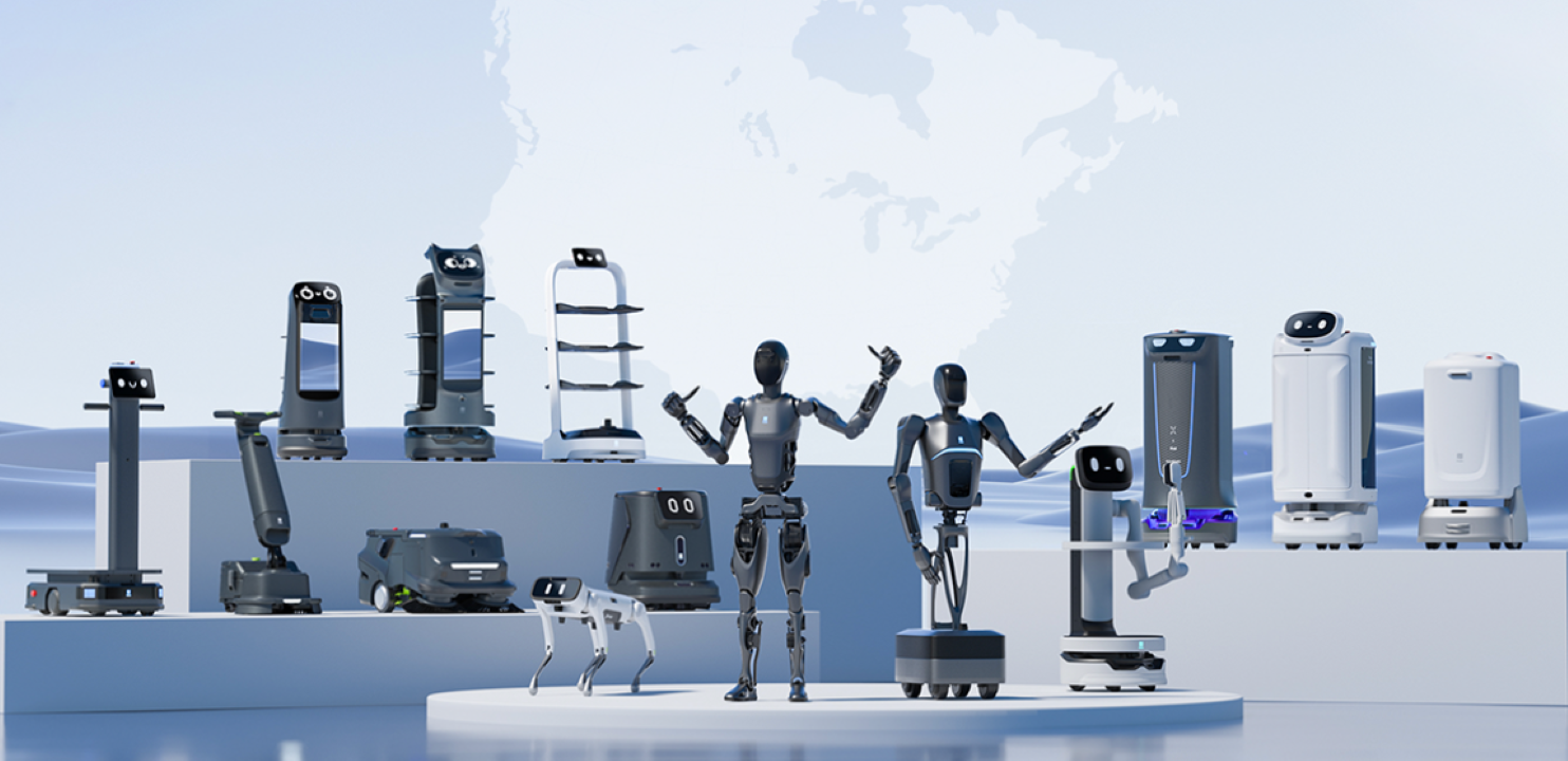 Tesla Optimus Humanoid Robot Draws Crowds at World AI Conference