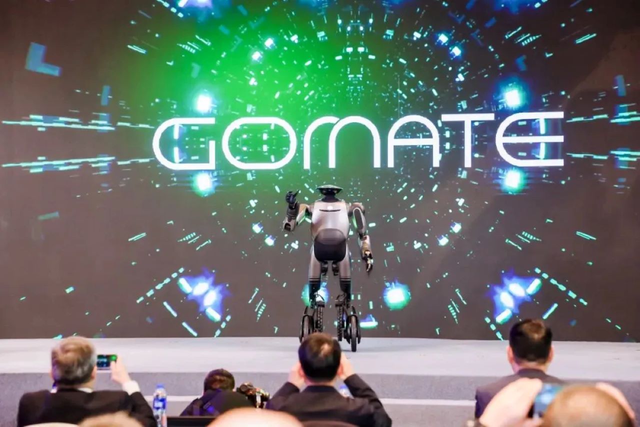 Humanoid Robot to Build Cars for Chinese Automaker