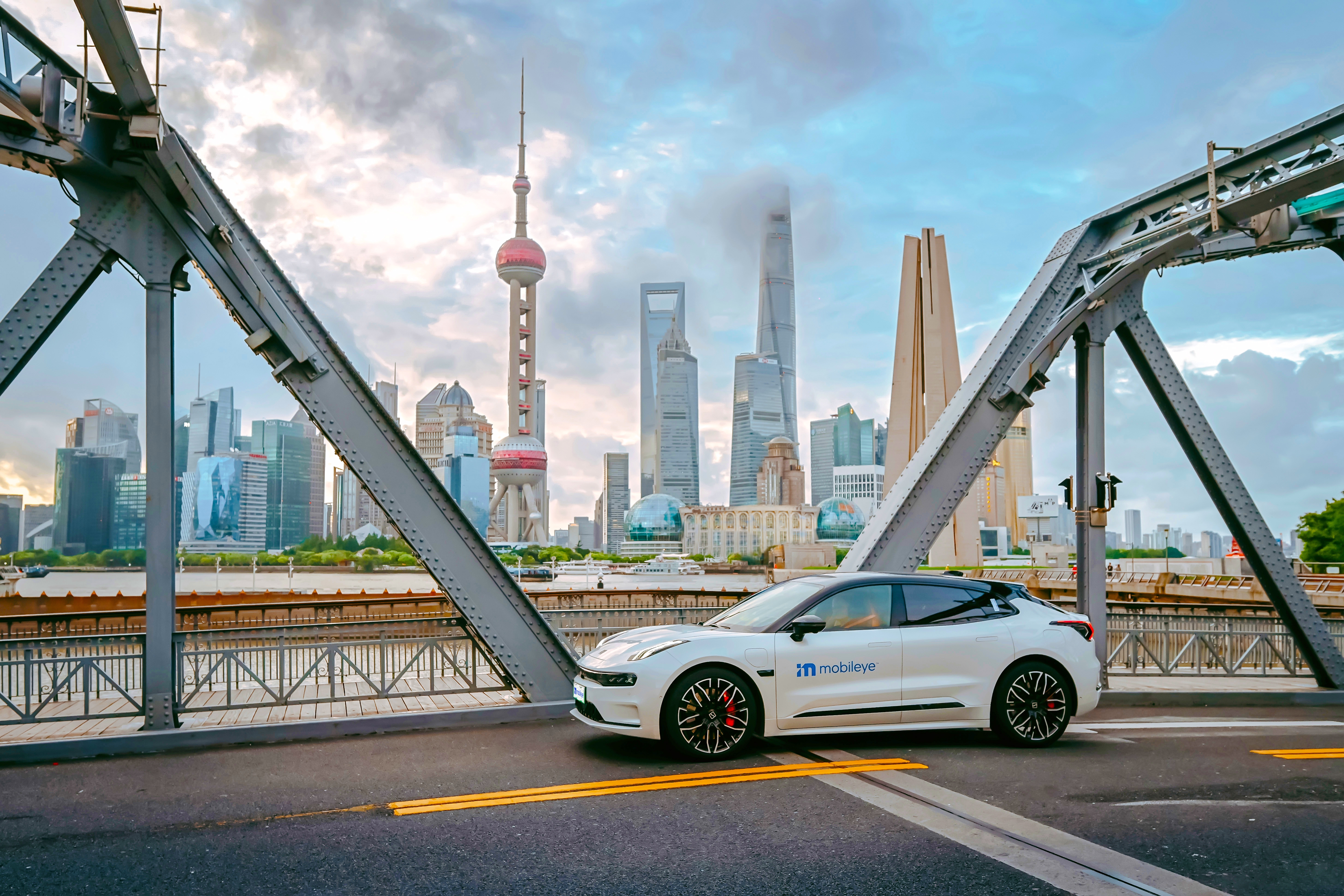 Assisted Driving Functions Added to 110,000 ZEEKR Cars