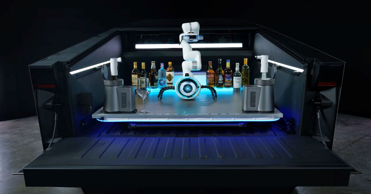 Robot Manufacturer Introduces AI-Powered Bartender