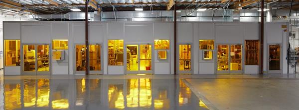 Rigetti announces delay of one year.