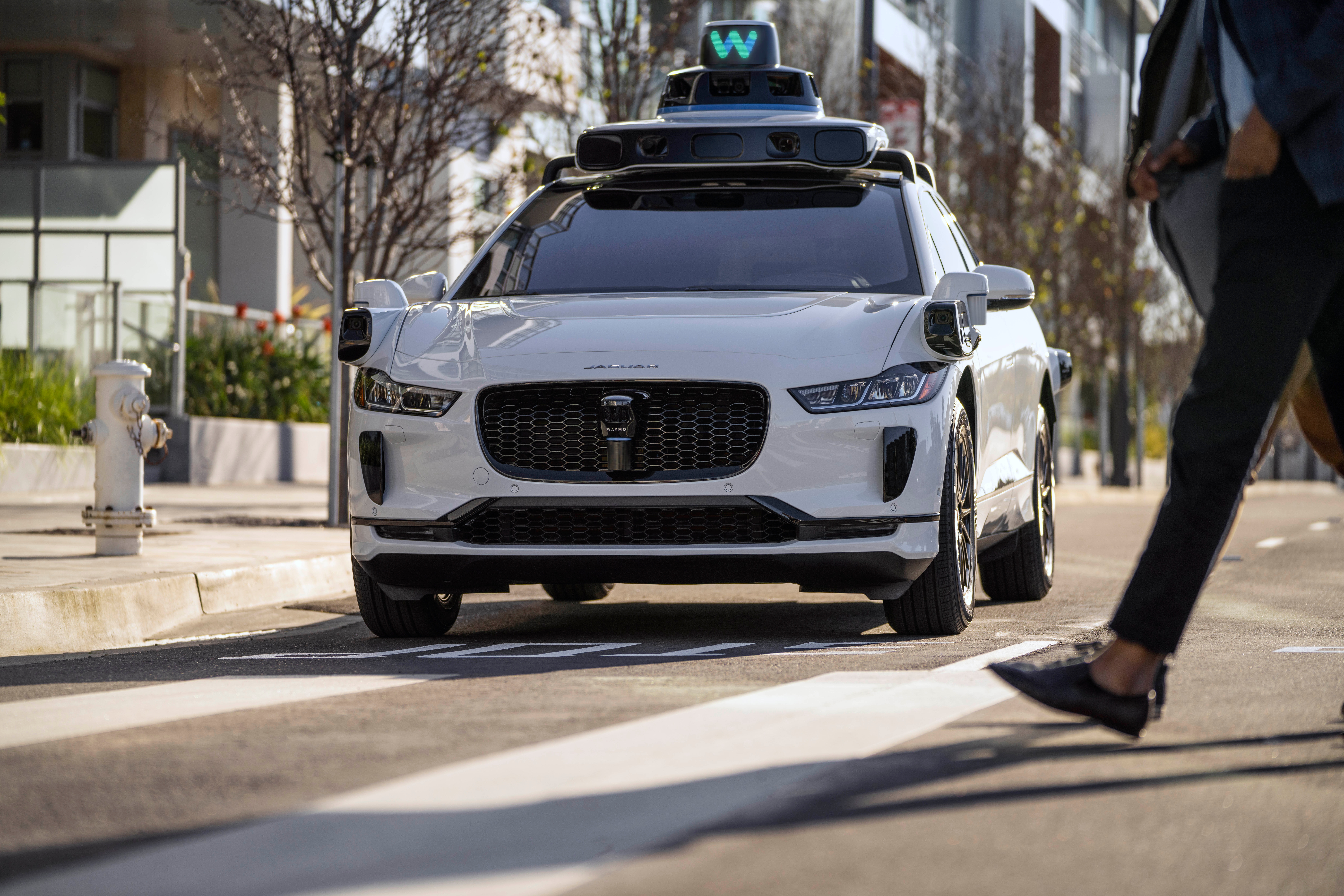 Cruise, Waymo Driverless Taxis to Offer 24/7 Fares in San Francisco