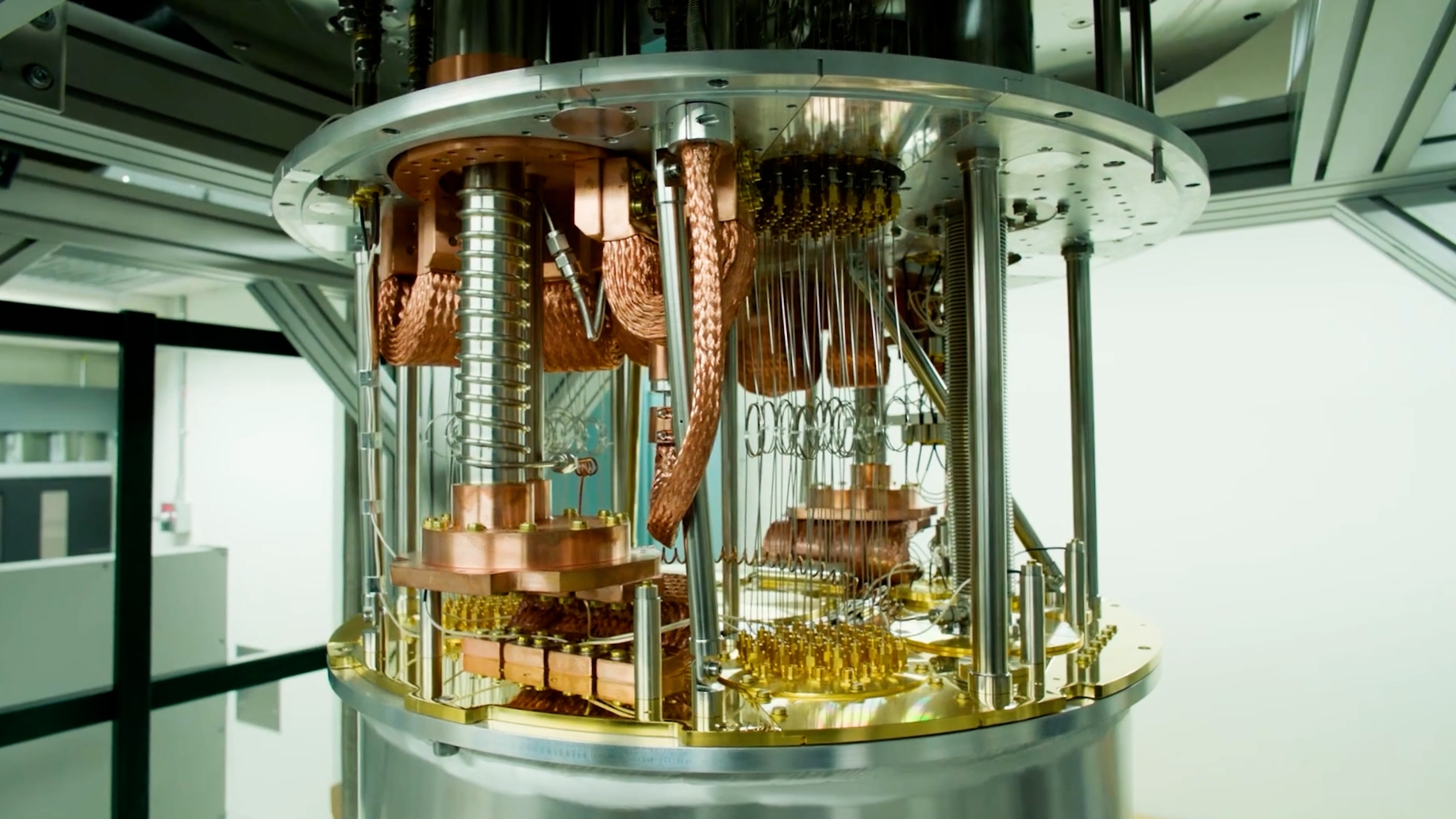 US Navy, Air Force Collaborate on Quantum