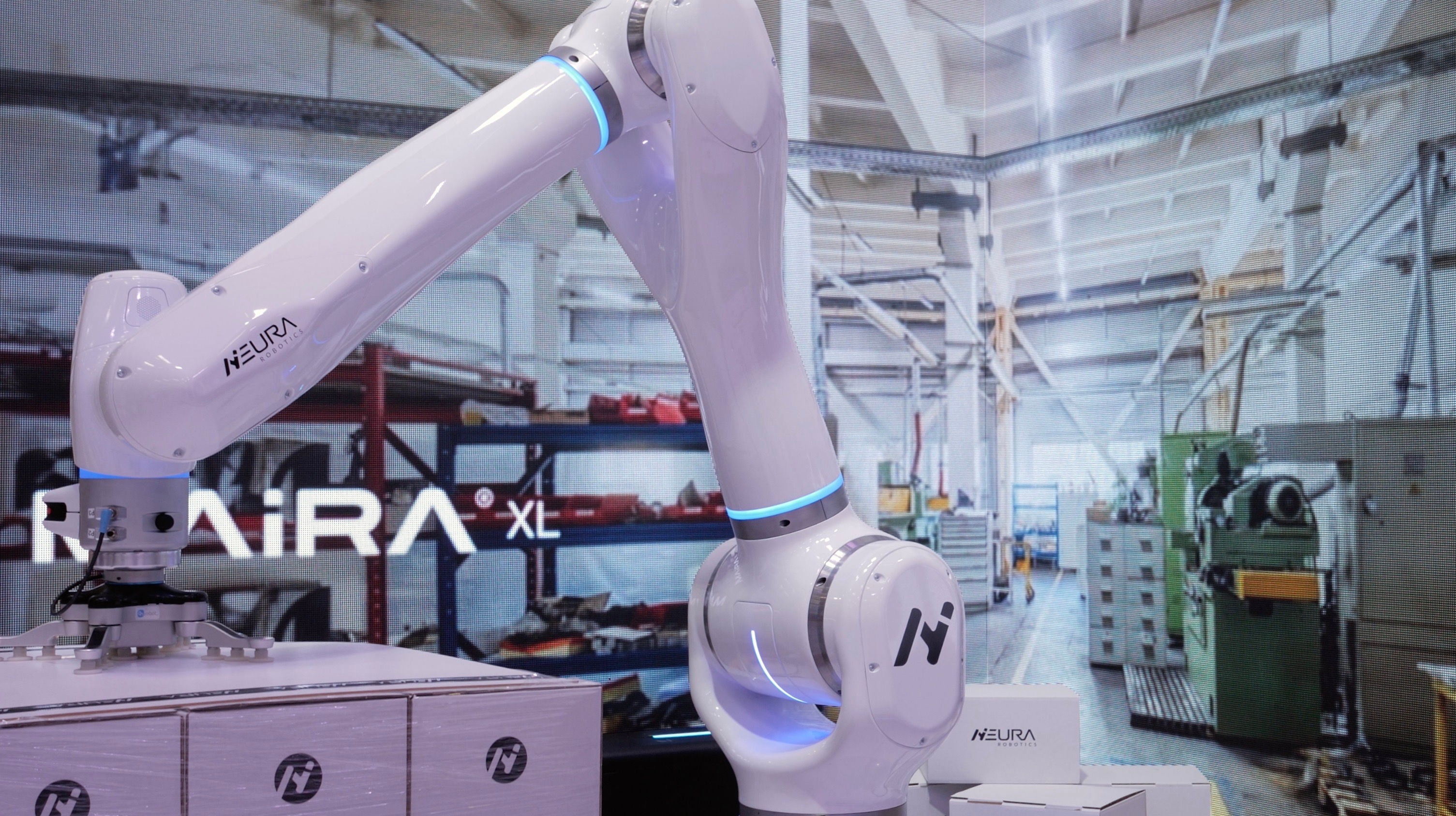Advanced Cognitive Robot Debuts at Automate 2024