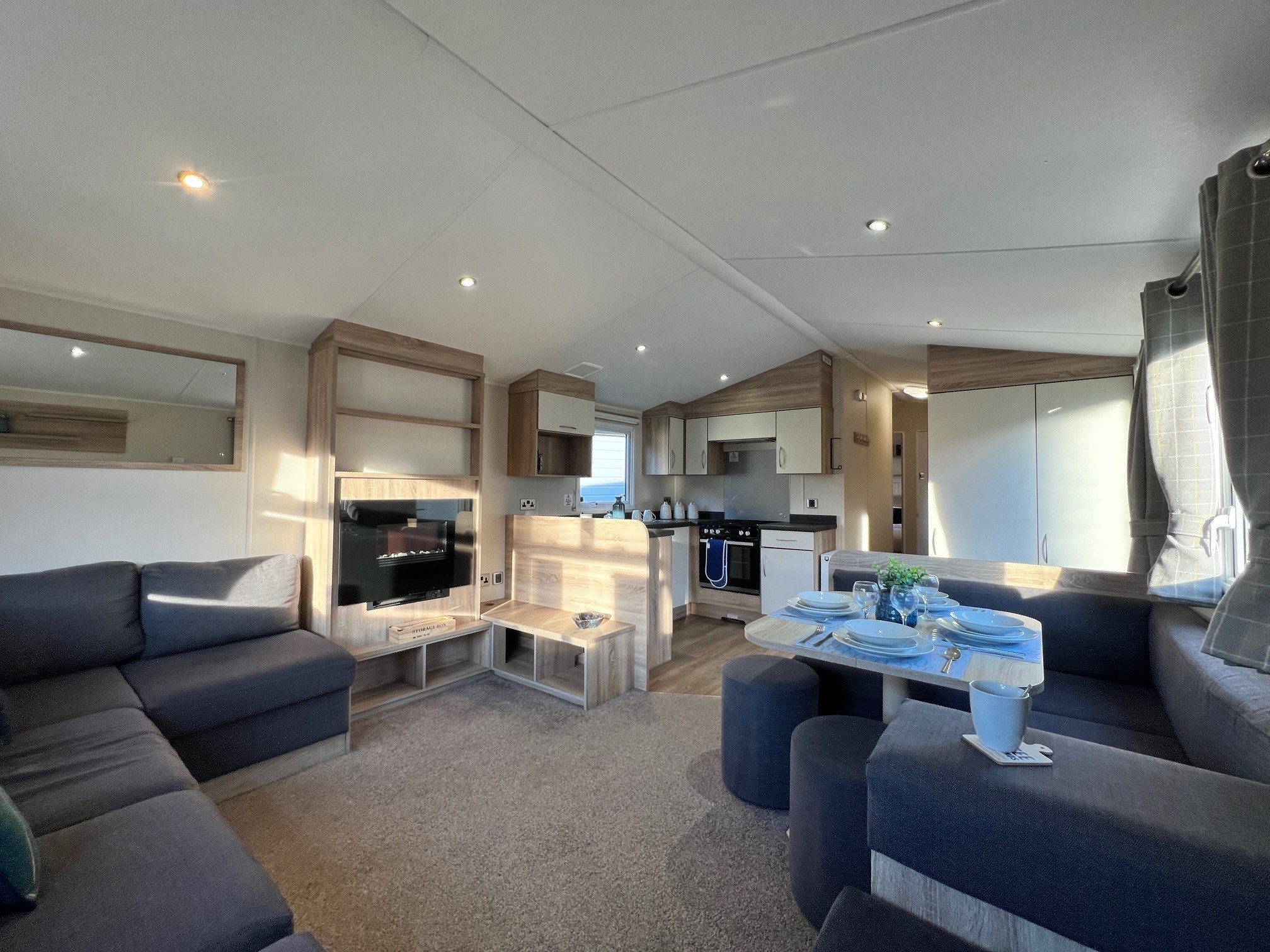 Willerby Lymington 2018 For Sale at Oyster Bay Holiday Park, Cornwall