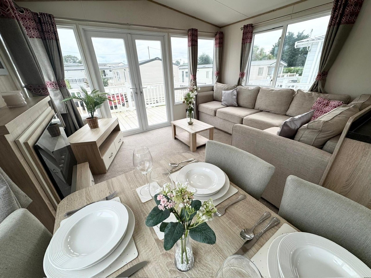 ABI Sunningdale 2017 For Sale at Solent Breezes Holiday Park, Hampshire