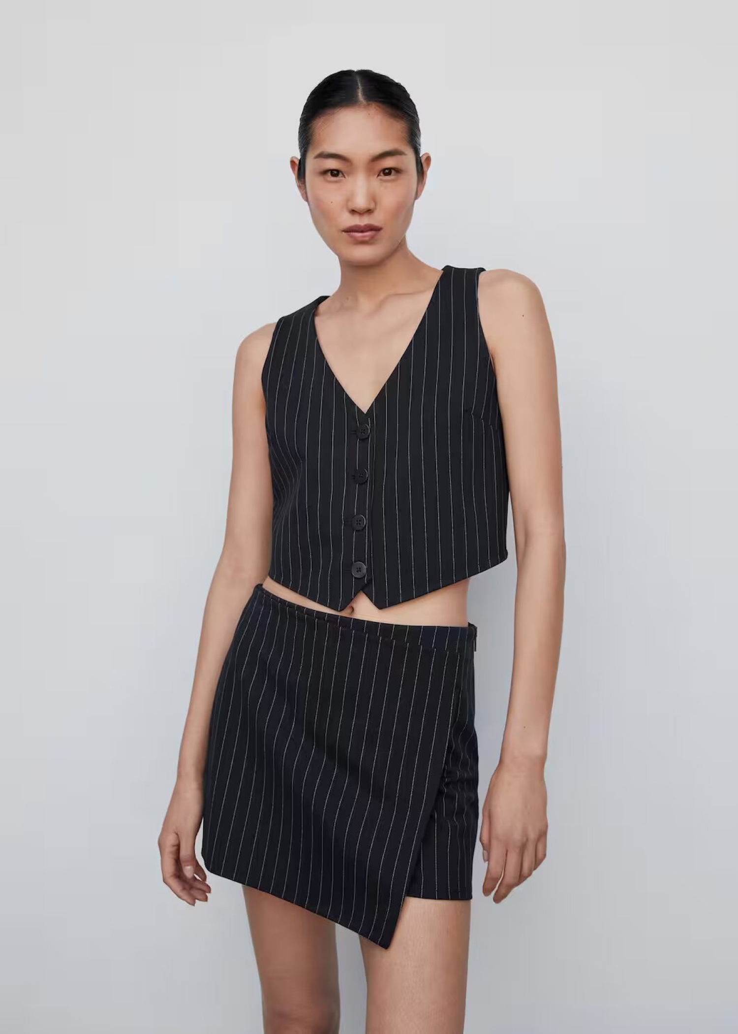 3 versatile and comfortable outfits with vests | Discover by MANGO