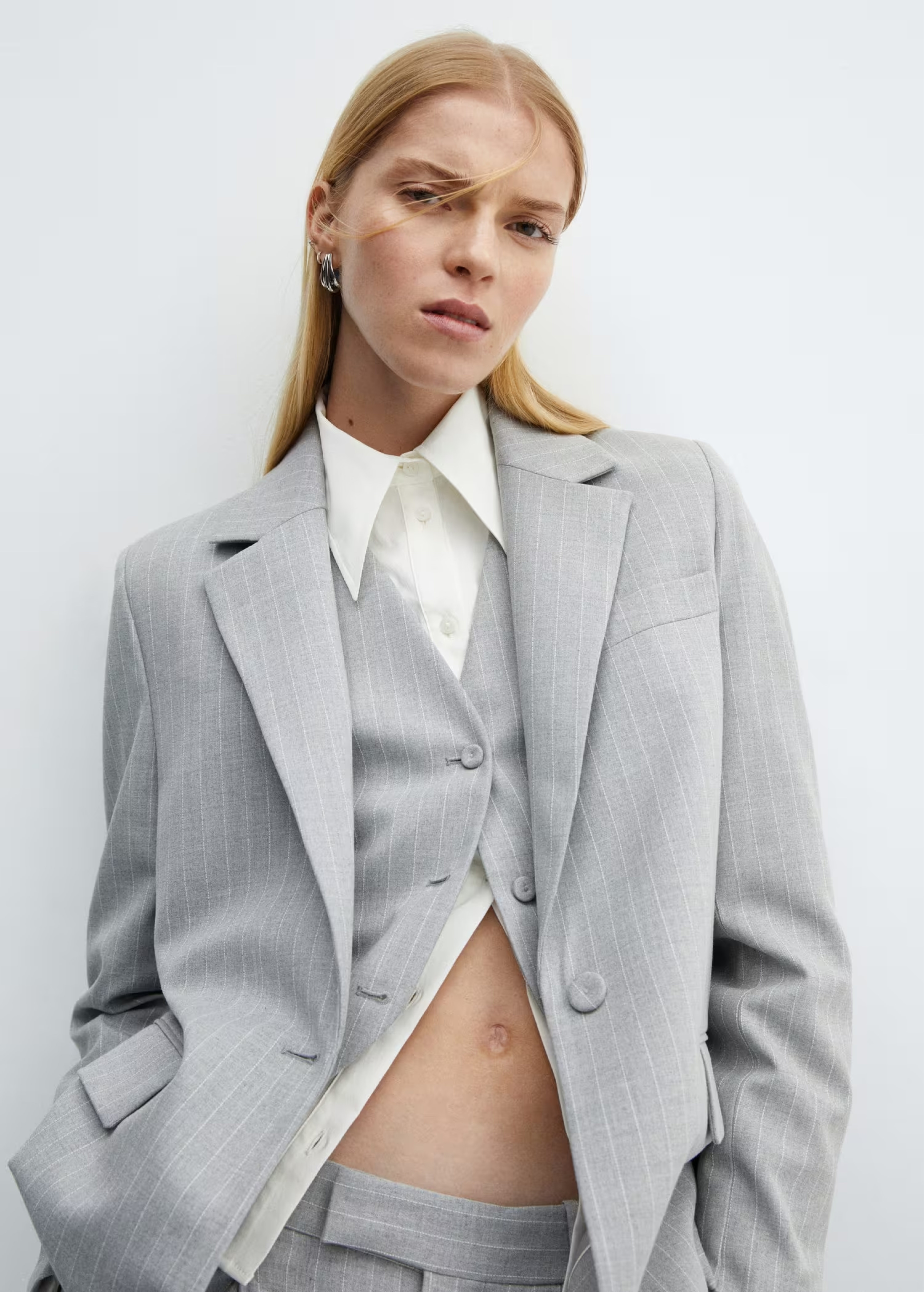 ¿Qué es el estilo oversize? 5 claves para llevarlo | Discover by MANGO