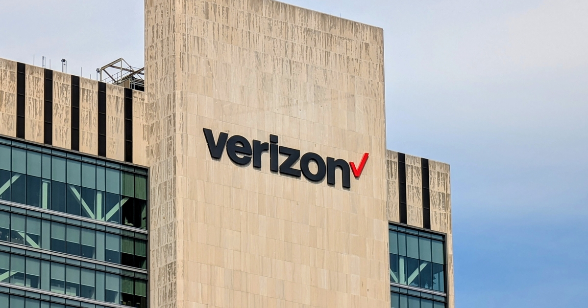 Verizon sells $11 billion in bonds for Frontier deal