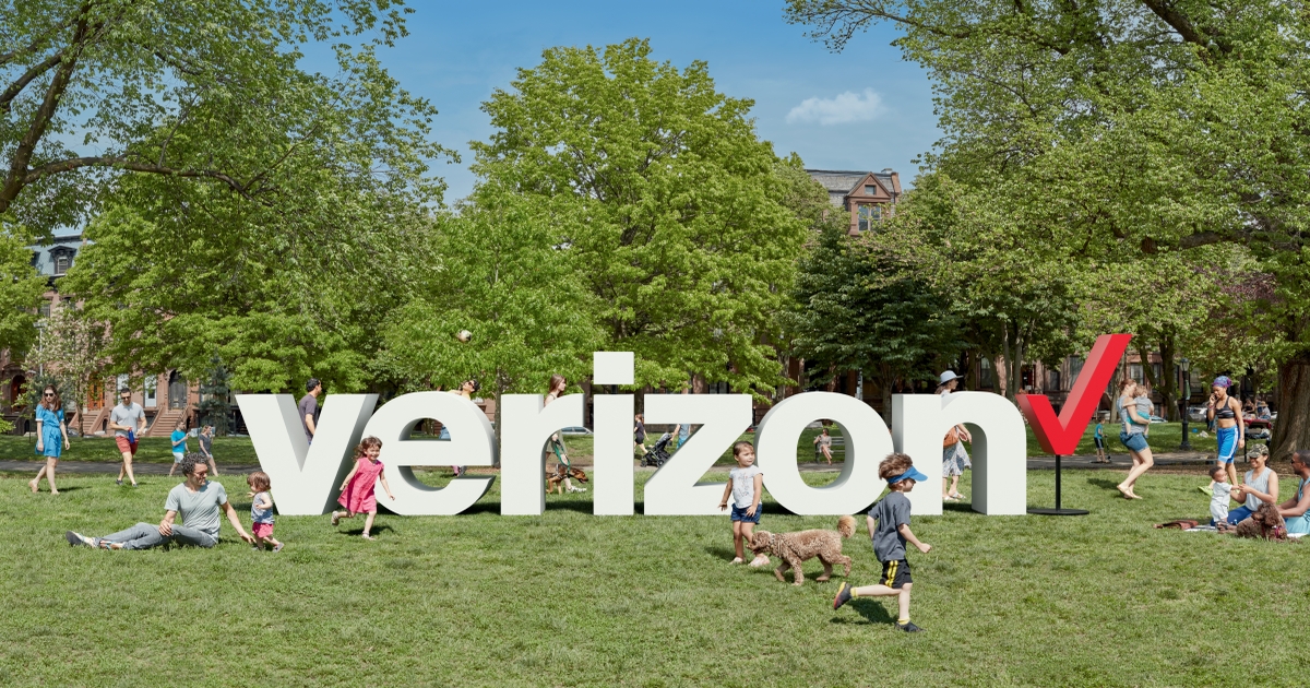 Verizon inches up earnings guidance