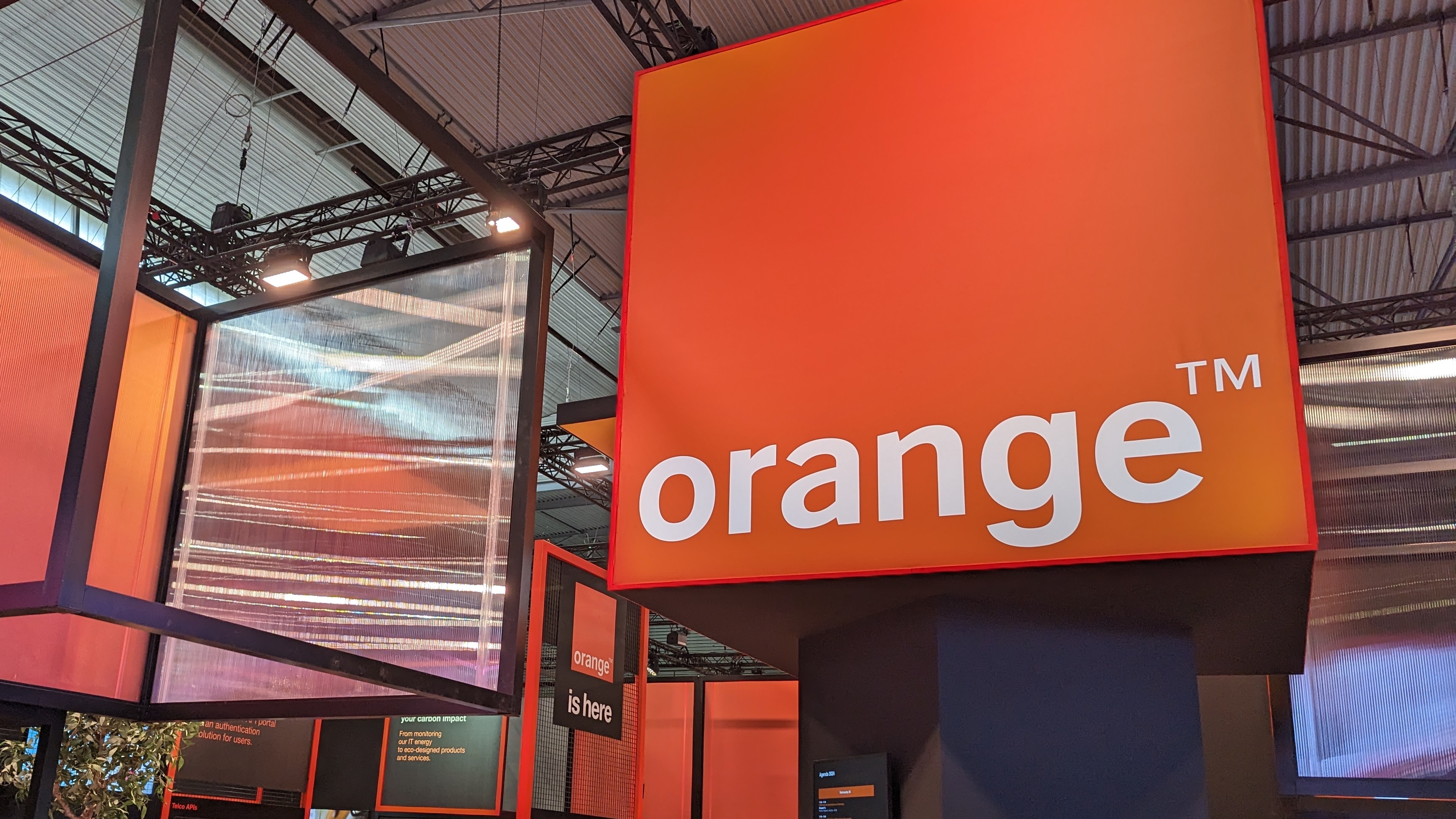 Orange offers smoother path to standalone with 5G CNaaS solution