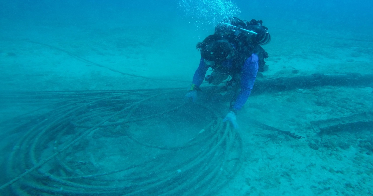 Orange and EXA hook up new transatlantic subsea cables