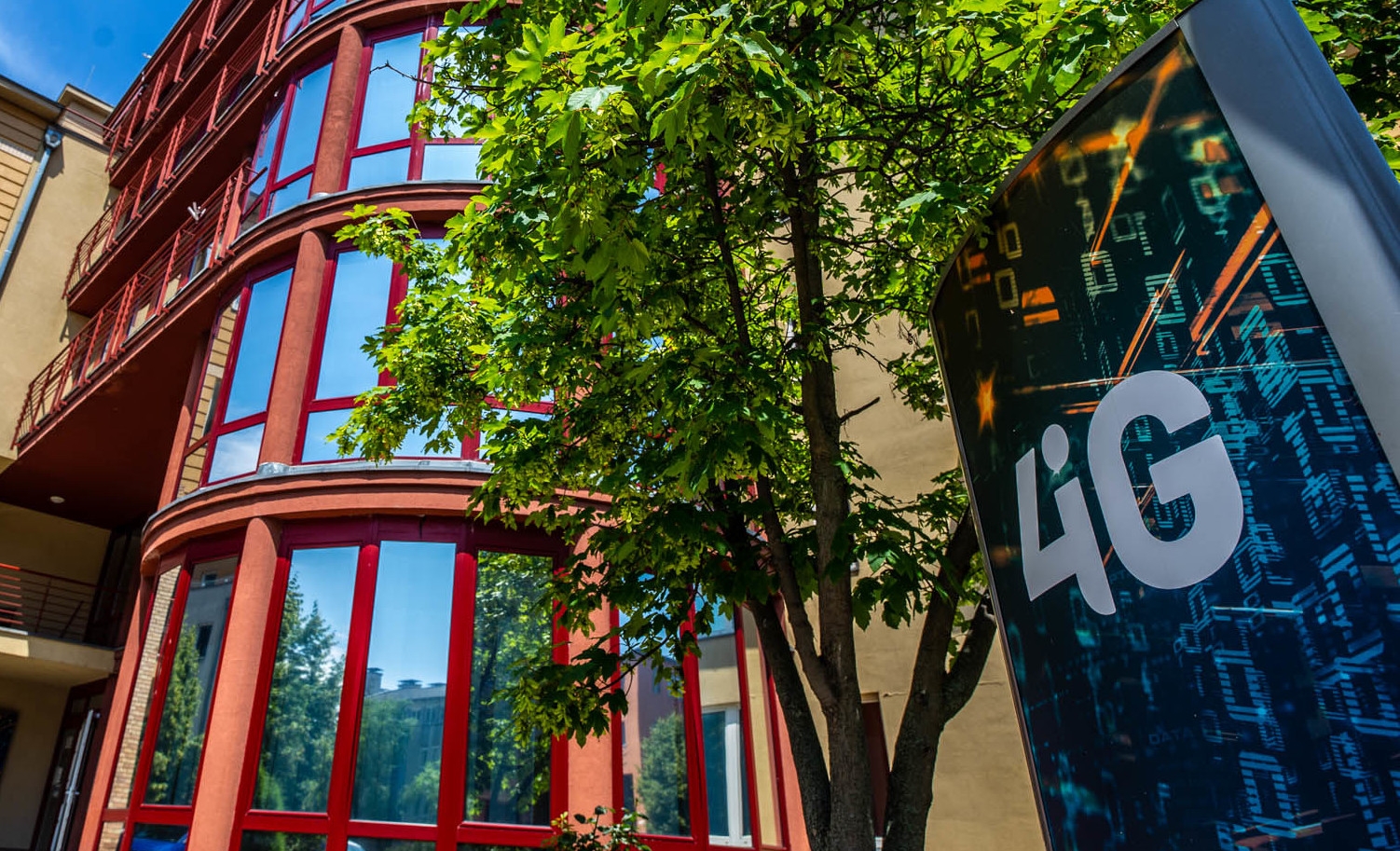 Hungarian state becomes major telecoms player with Vodafone acquisition