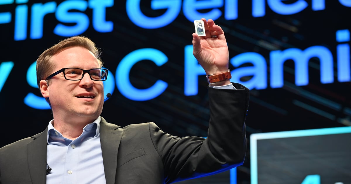 Intel revs up its automotive AI engine at CES