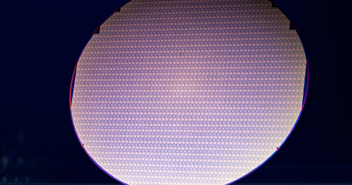 Intel vows to regain chip leadership from TSMC and Samsung by 2025