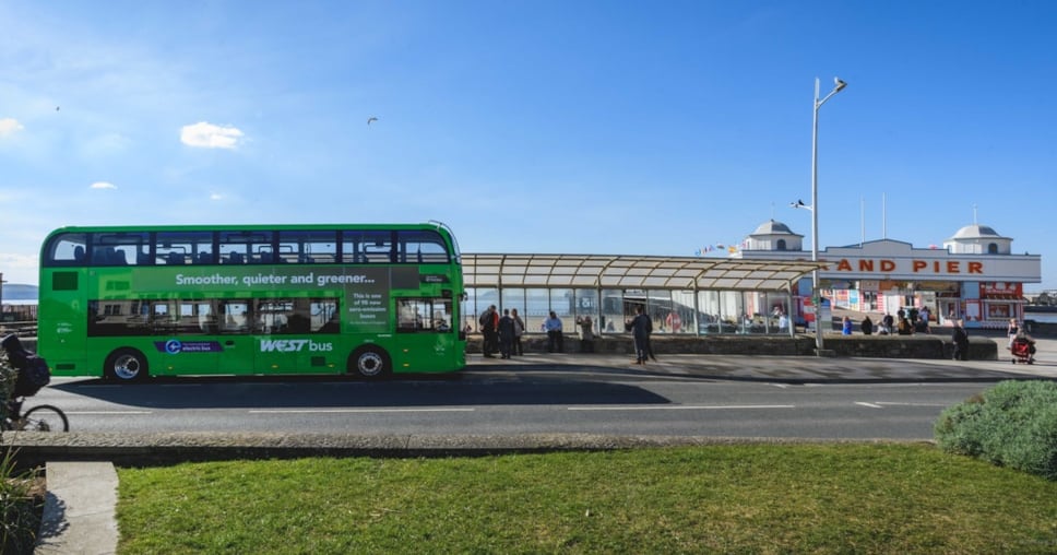 First Bus invests £70 million in expanding ZEV bus fleet - EV ...