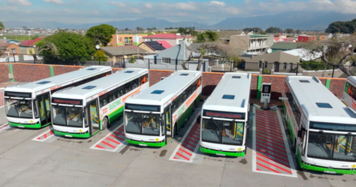 Global electric bus fleet grows