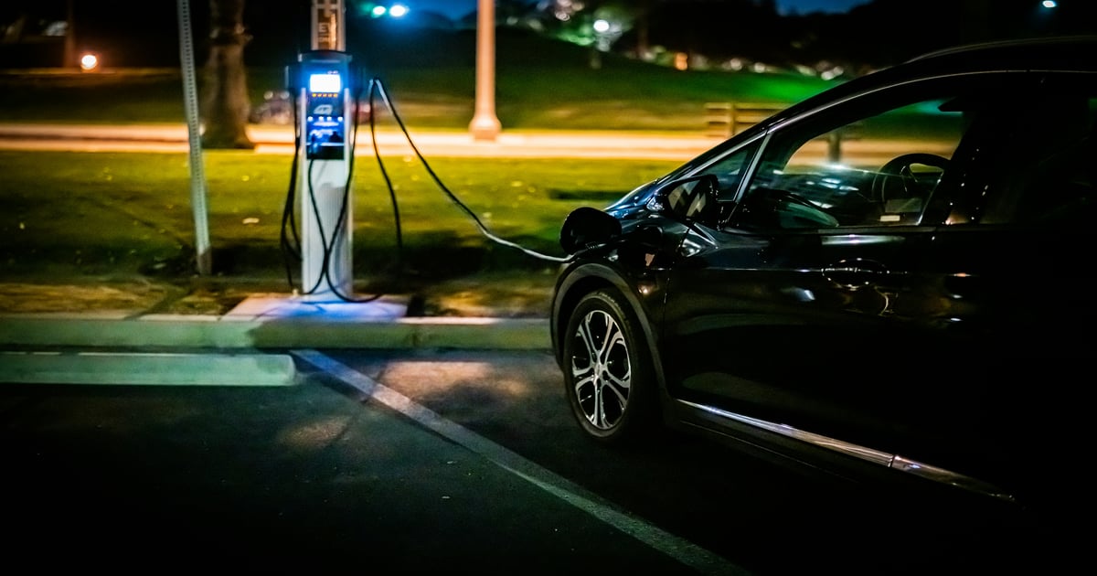 US fast EV charging deploying at 'record pace'