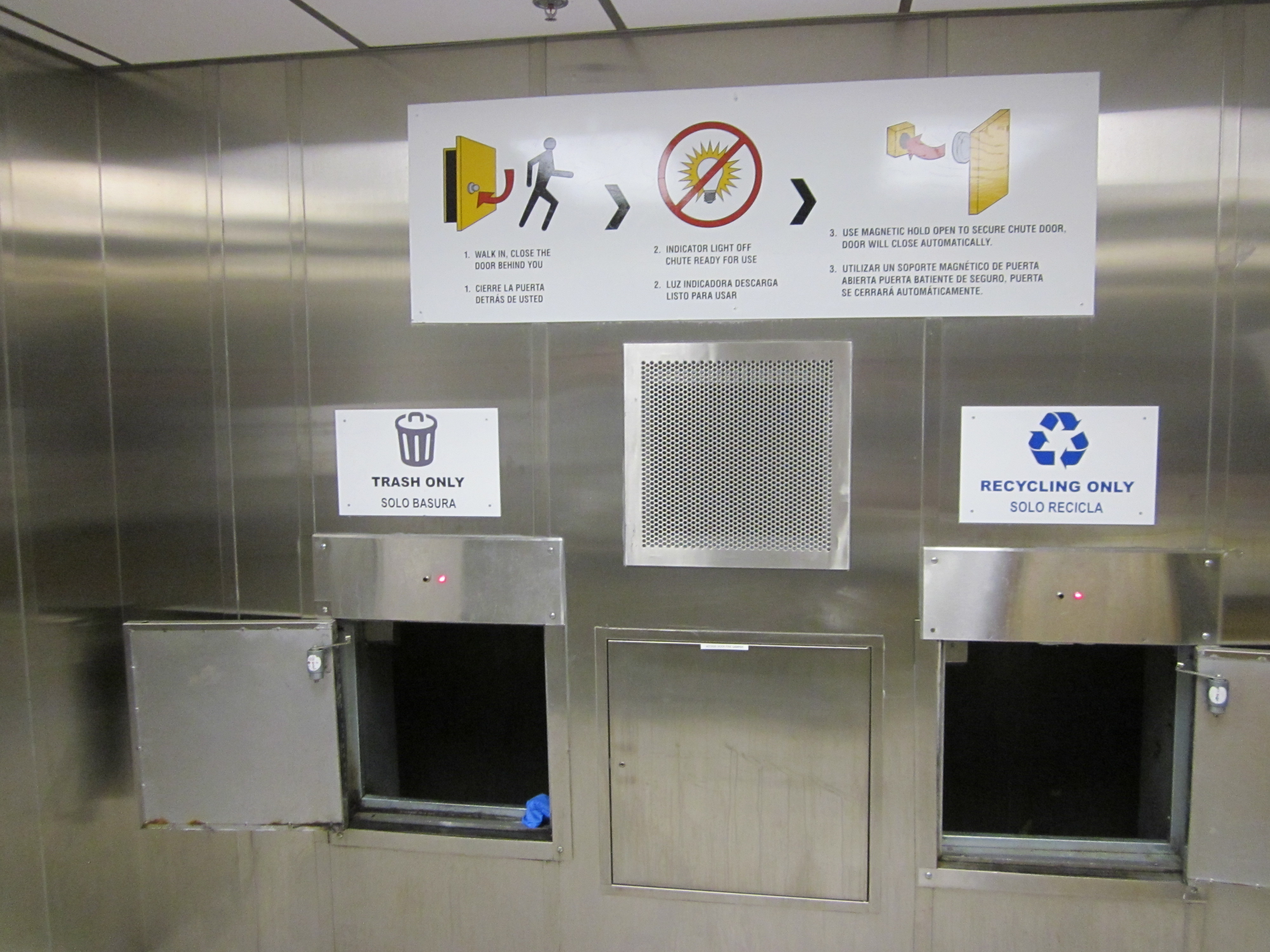 Wheels Up: A Look at How U.S. Airports Manage Waste and Recycling
