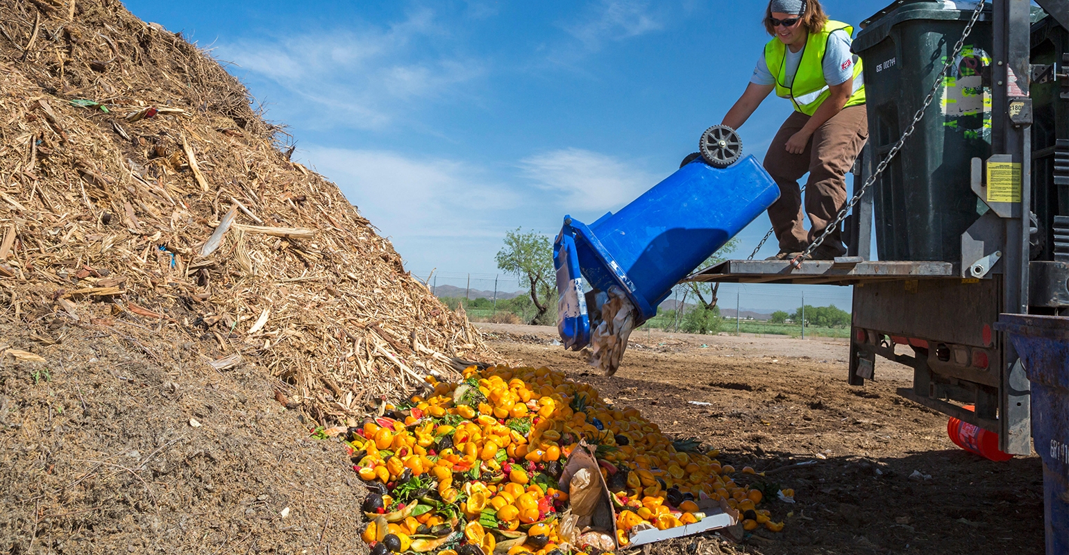 CES 2026: Mcneilus Electric Refuse Vehicle