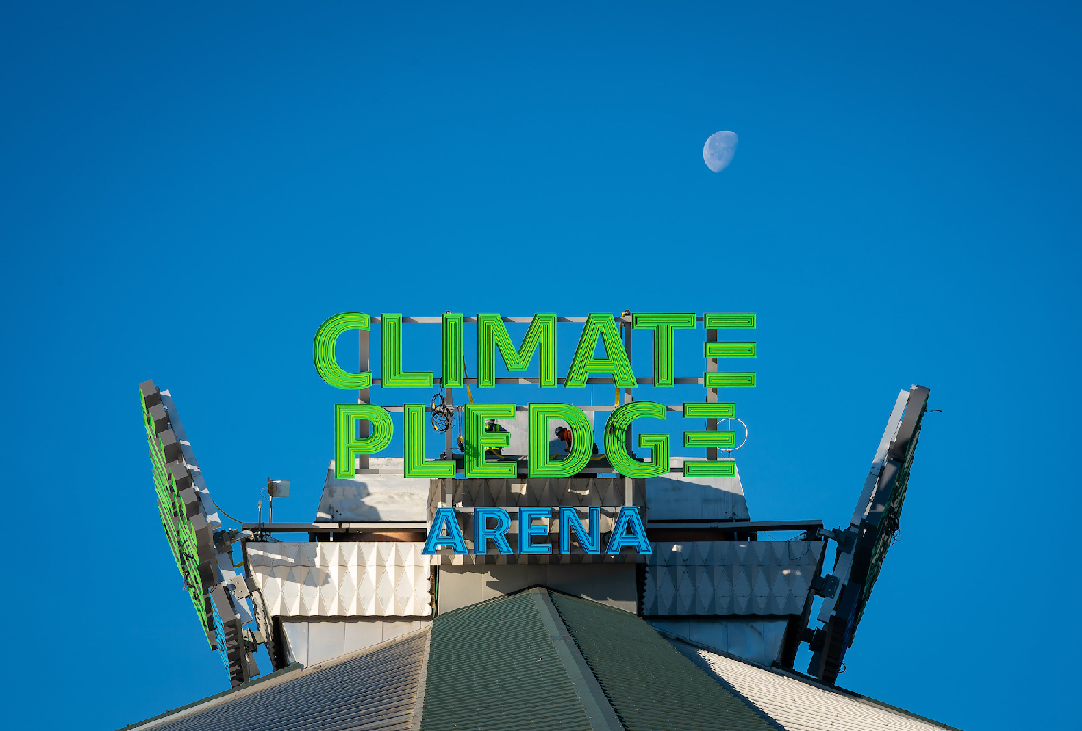 Zero carbon pledge, local emphasis drive F&B at Seattle’s Climate ...