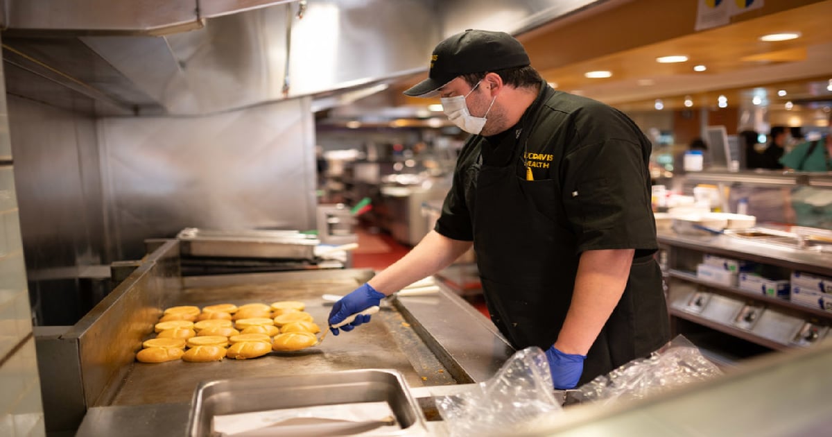 A photo tour of the UC Davis Health dining program