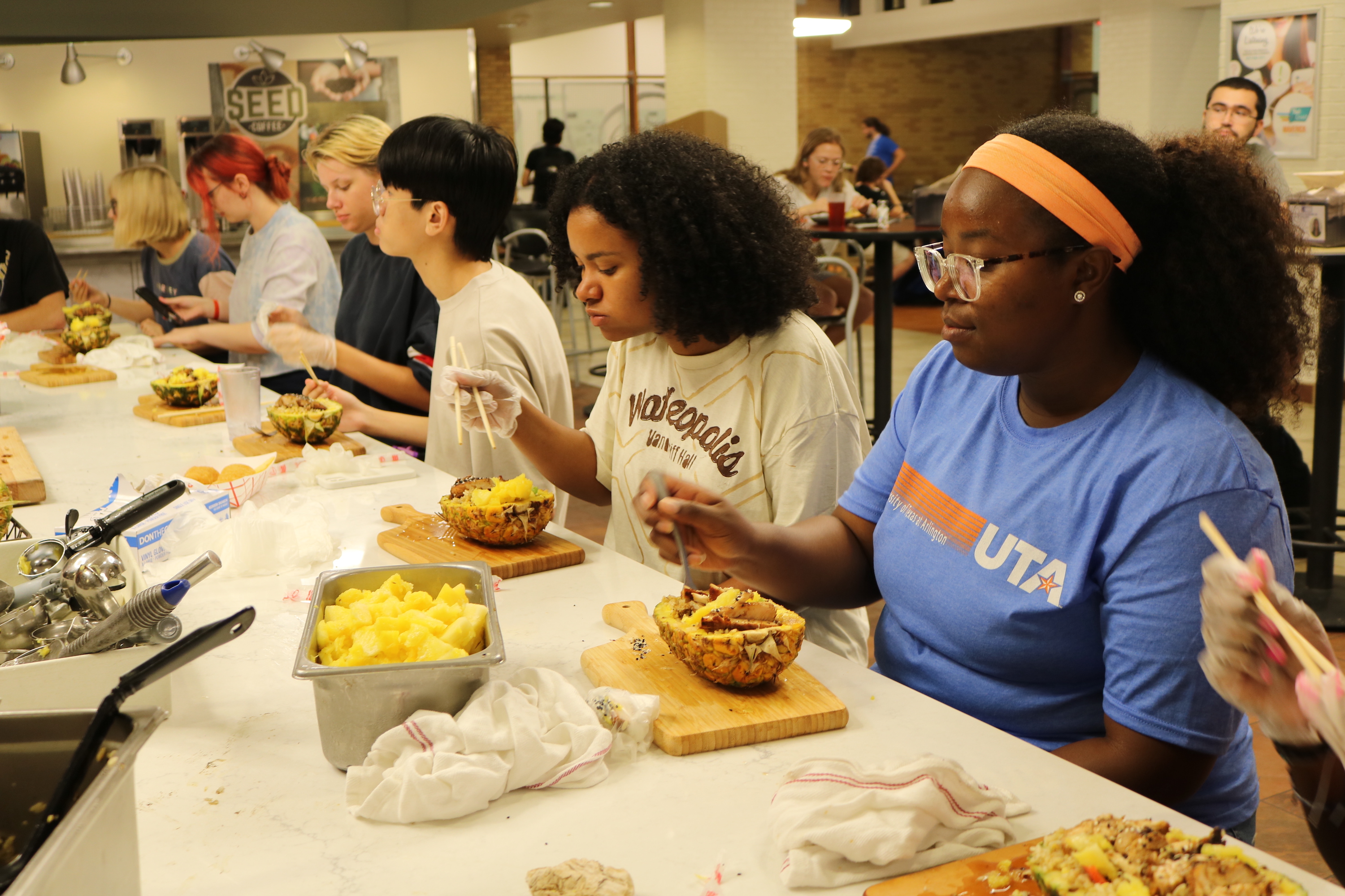 Teaching demos make the dining hall a blast