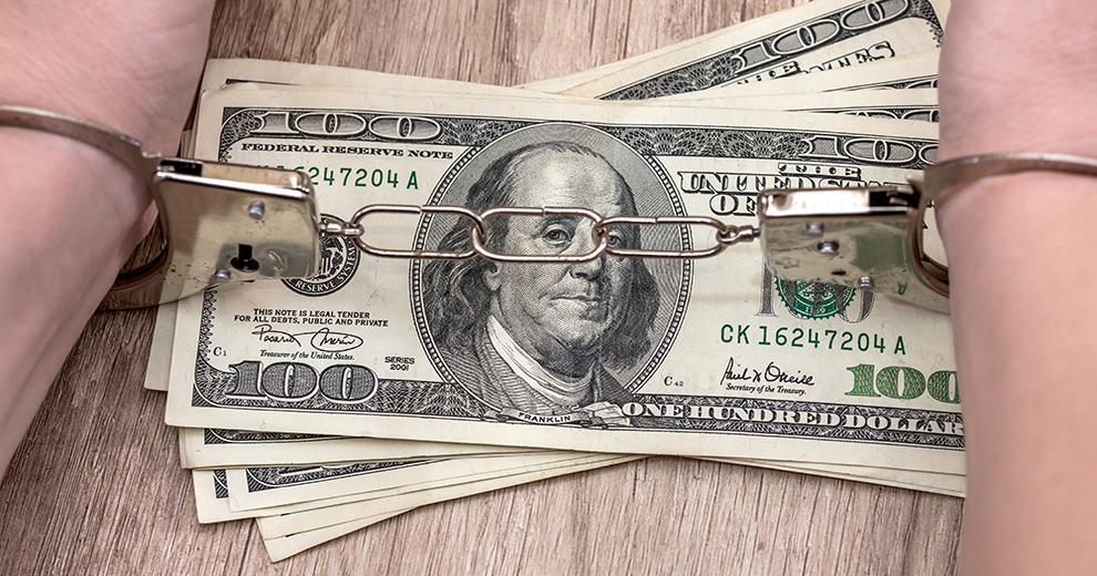 5 things: Cafeteria worker accused of theft