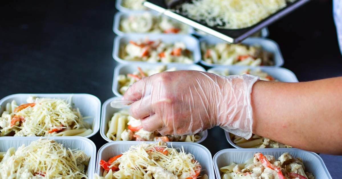 4 best practices for providing take-home meal boxes to students