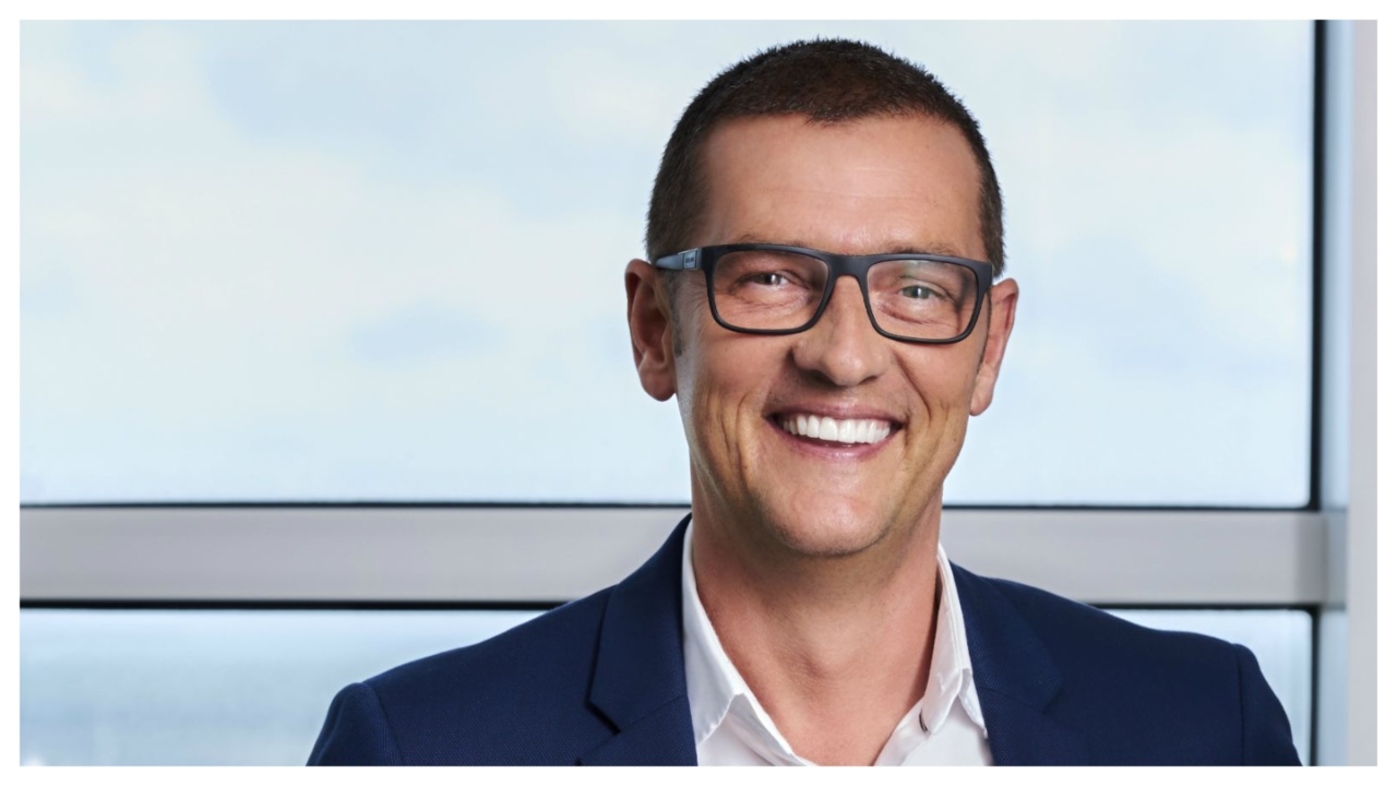 Ritz-Carlton Yachts' Mark Lockwood joins Raffles as COO