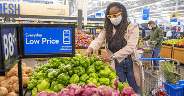 Walmart keeps up sales momentum in first quarter