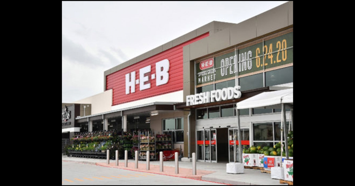H-E-B’s New Store Courts the Curbside Crowd