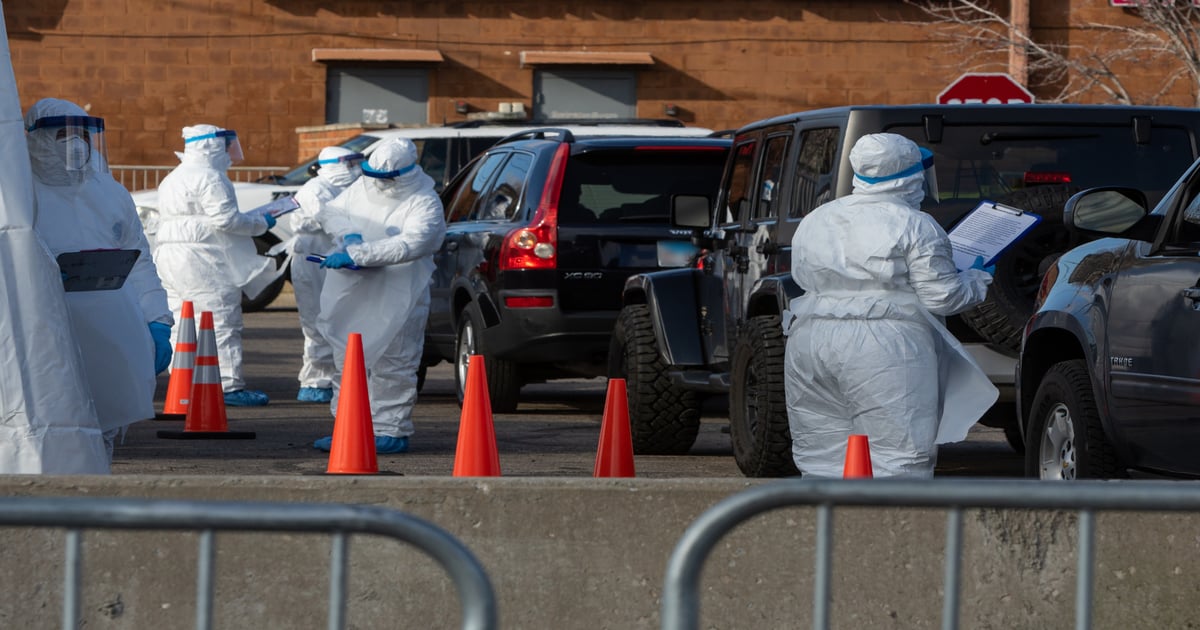 Walmart eyes 100 coronavirus drive-thru test sites by end of May