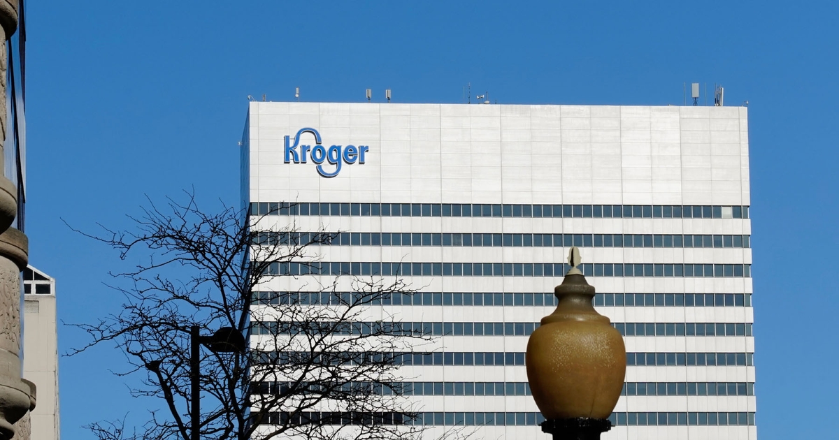 Former Kroger CEO Lyle Everingham Dies at 94