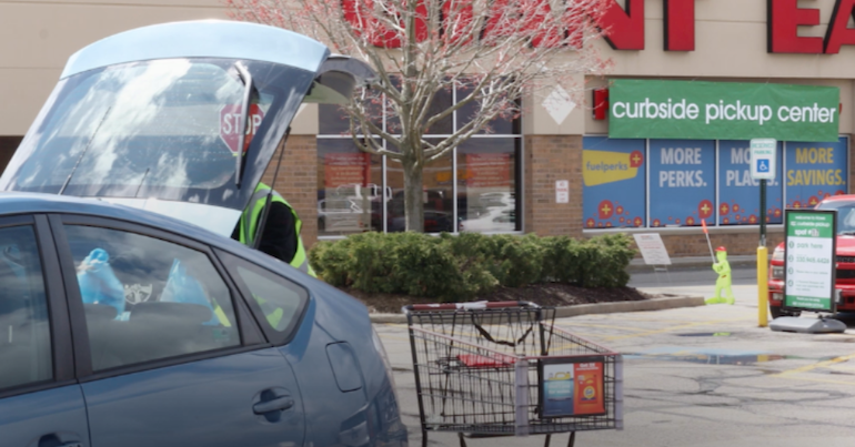 Giant Eagle curbs friction with curbside pickup