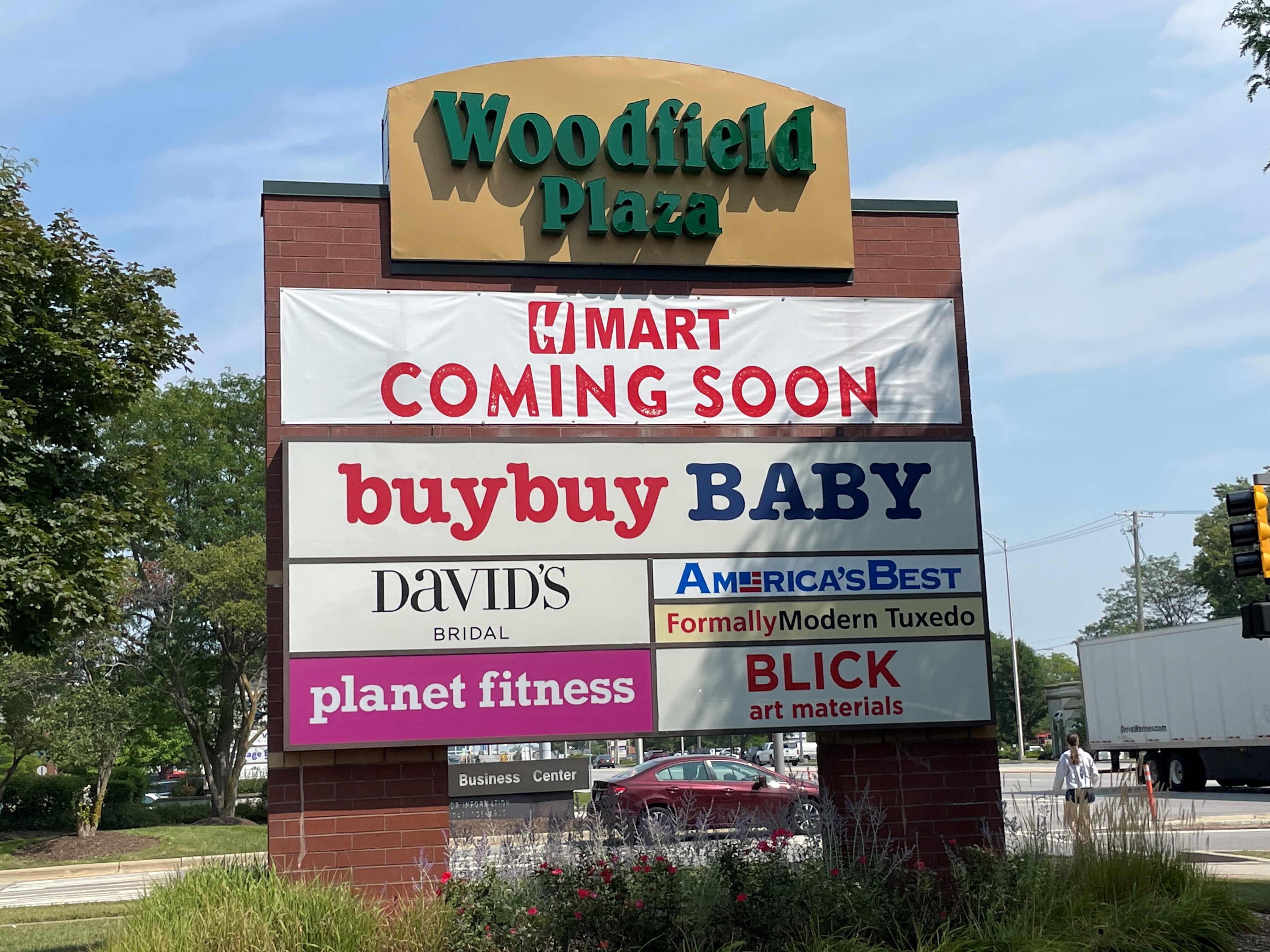 H Mart opens new store in Boston; new Illinois location slated for ...