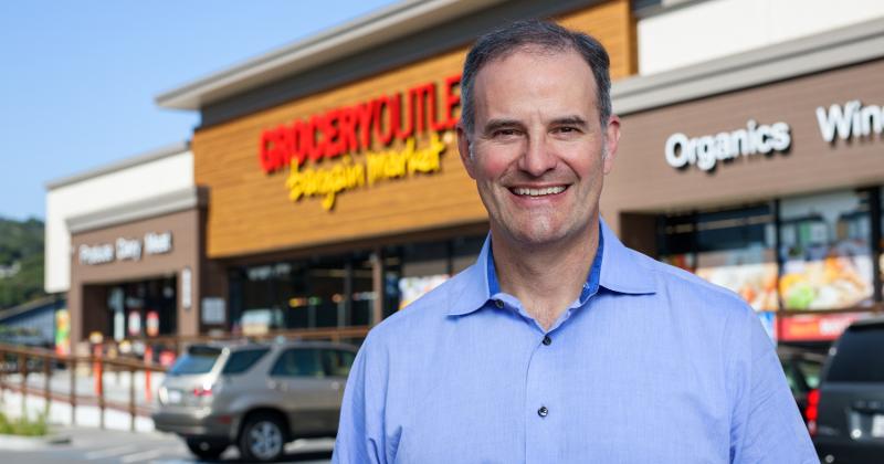 Grocery Outlet CEO Eric Lindberg to depart after 17 years