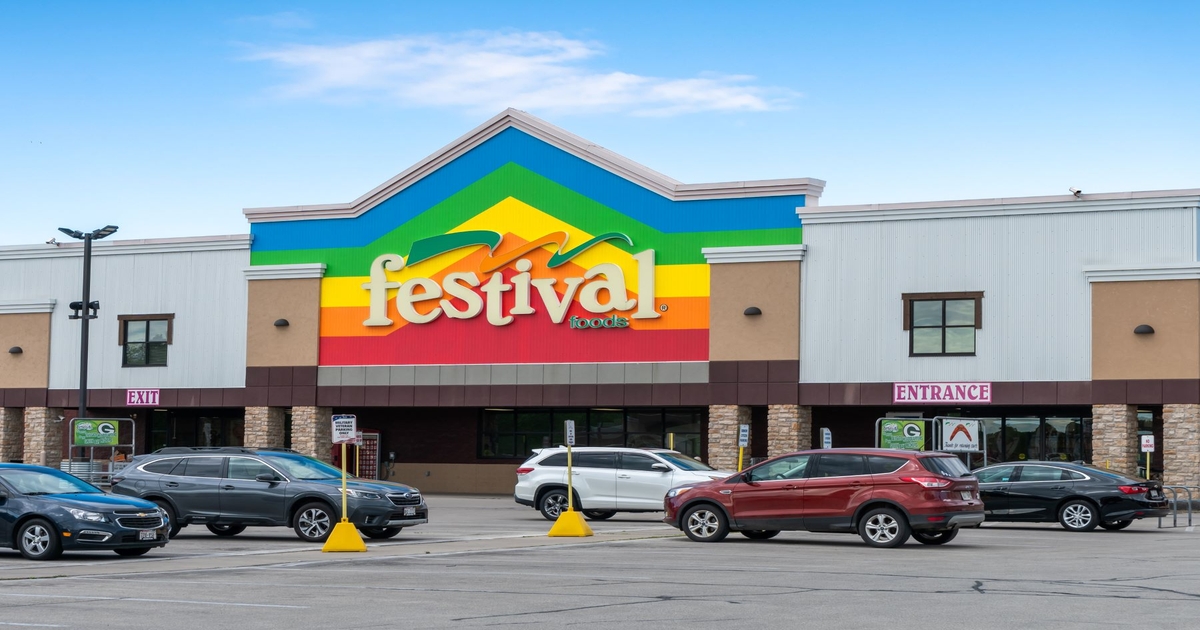 Skogen’s Festival Foods promotes Crystal Seiler