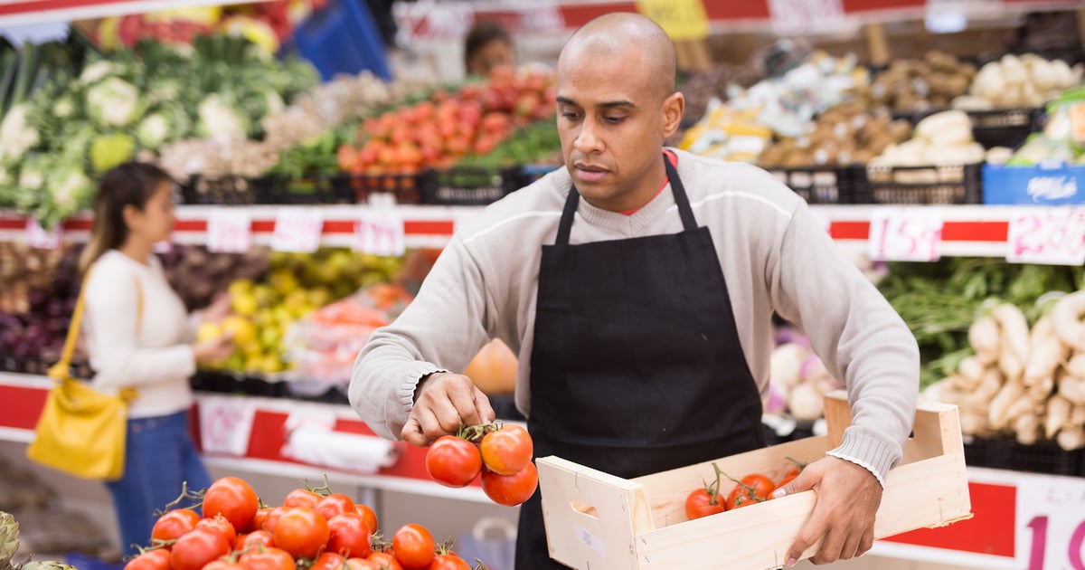 Grocery store job growth plateaus for June