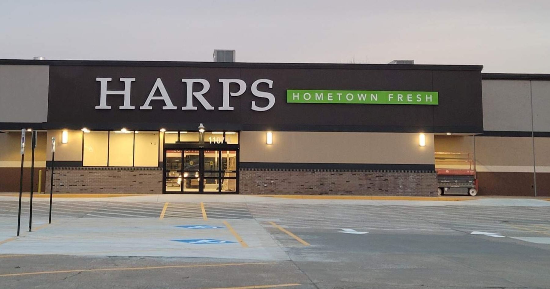 Harps Food Stores announces grand opening date of remodeled store in Jay, Oklahoma