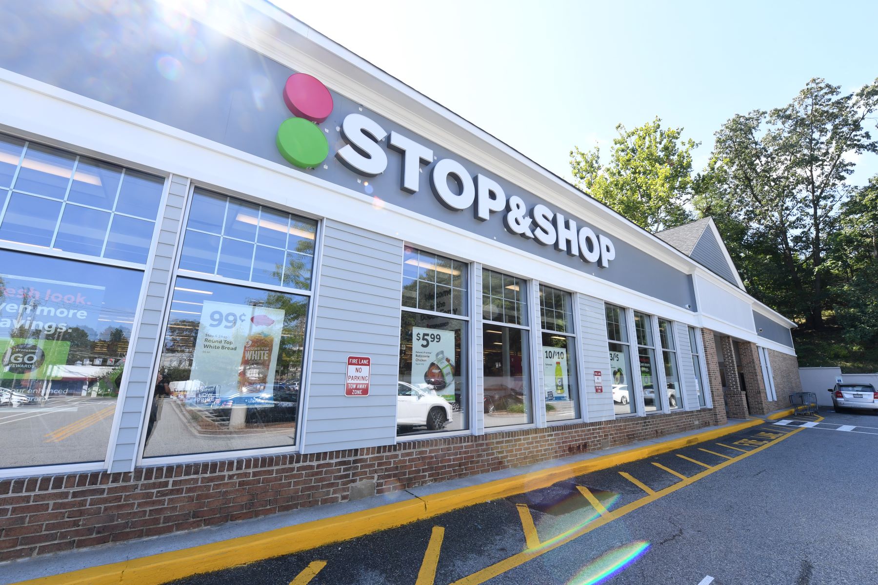 Stop & Shop seeking to fill nearly 3K openings at job fair this Saturday