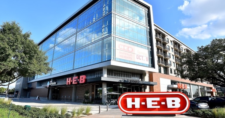 H-E-B opens first store in mixed-use development
